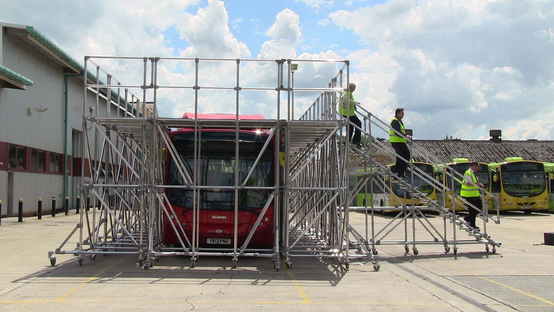 Kee Guard® Railing For Roofs With Limited Space - Non-Penetrating ...